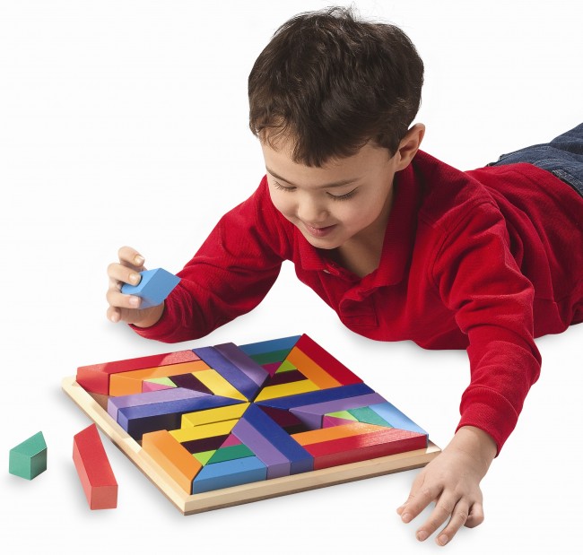 pattern-play-model-shot - LearningWorks for Kids